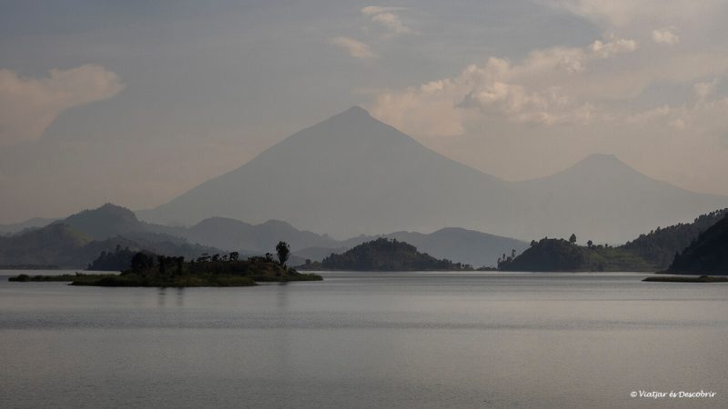 ¿Viajar a Uganda por libre o con agencia? - Viajar es Descubrir